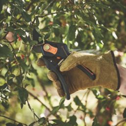 Magnusson Bypass Secateurs 8.26" (210mm) - Screwfix