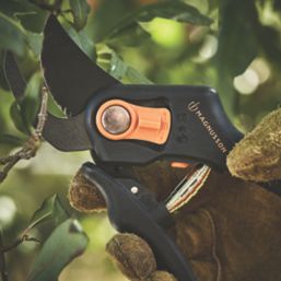 Magnusson Bypass Secateurs 8.26" (210mm) - Screwfix