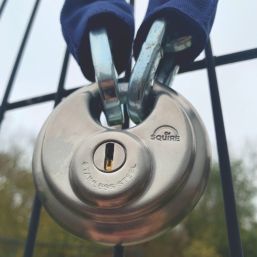 Squire DCL1 KA Stainless Steel Keyed Alike Water-Resistant Disc Padlock ...
