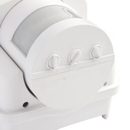 Saxby Motion Outdoor Rectangular Security Bulkhead With PIR Sensor ...