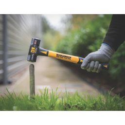 Roughneck Fibreglass Mini Sledge Hammer 3lb (1.4kg) - Screwfix