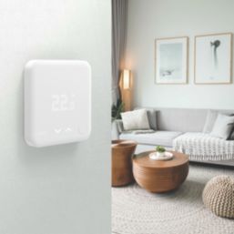 Tado V3+ Wireless Heating & Hot Water Smart Thermostat Starter Kit - Screwfix