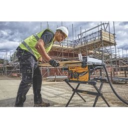 Refurb DEWALT DWE7485-GB 210mm Electric Table Saw 240V - Screwfix