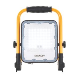 Stanley Rechargeable LED Flood Light 3000lm - Screwfix
