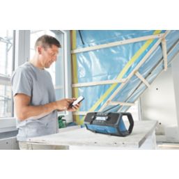 Bosch GBP 18 V-2 SC 230V or 18V DAB+ / FM Site Radio - Screwfix