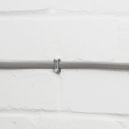 D-Line Safe-D Fire Rated Cable Clip 2.5mm² Silver 100 Pack - Screwfix