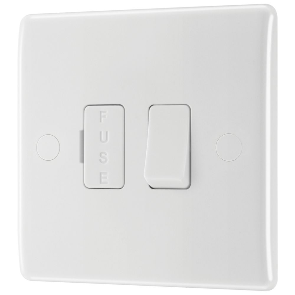 British General 13A Switched Fused Spur White - Screwfix