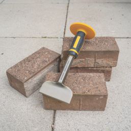 Roughneck Guarded Brick Bolster 4" x 11" - Screwfix