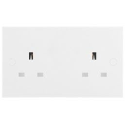 British General 900 Series 13A 2-Gang Unswitched Socket White - Screwfix