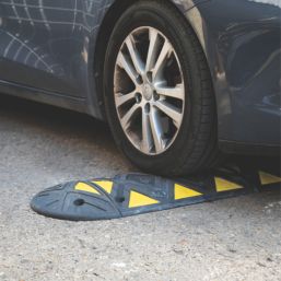 JSP 5mph Speed Bump Black / Yellow 75mm - Screwfix