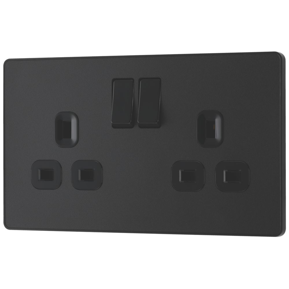 Black Plug Sockets | Switches & Sockets | Screwfix.com