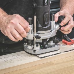 Trend T4EK 850W 1/4" Electric Plunge Router 240V - Screwfix