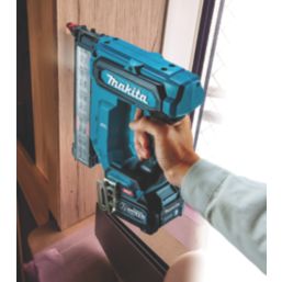Makita FN001GD201 40mm 40V 2 x 2.5Ah Li-Ion XGT Brushless Second Fix ...