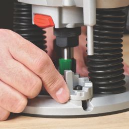 Trend T7EK 2100W 1/2" Electric Plunge Router 240V - Screwfix