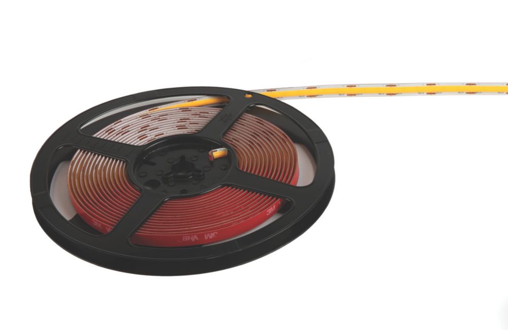 VEW Haze 5m LED Strip Light Kit 4.8W 336lm/m - Screwfix