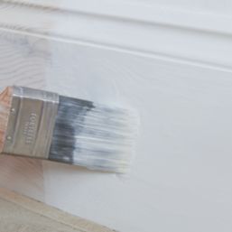 Fortress Trade 1Ltr Brilliant White Satin Water-Based Trim Paint - Screwfix