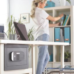 Yale YSEM/250/EG1 PIN Code Maximum Security Safe 18.6Ltr - Screwfix