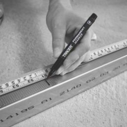 TRACER Medium Tip Mixed Colours Permanent Marker 4 Piece Set - Screwfix