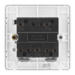 Arlec 10A 3-Gang 2-Way Light Switch White - Screwfix