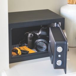 Smith & Locke Electronic Combination Safe 22.5Ltr - Screwfix