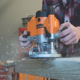 Triton JOF001 1010W 1/2" Electric Precision Plunge Router 240V - Screwfix