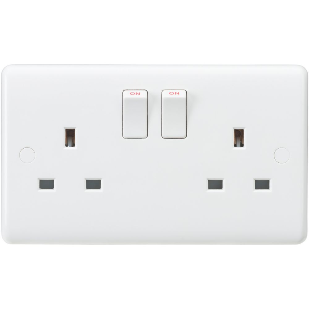 Knightsbridge Curved Edge 13A 2-Gang DP Switched Plug Socket White ...