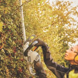 Titan TTB823HDC 50cm 550W 230V Corded Hedge Trimmer - Screwfix