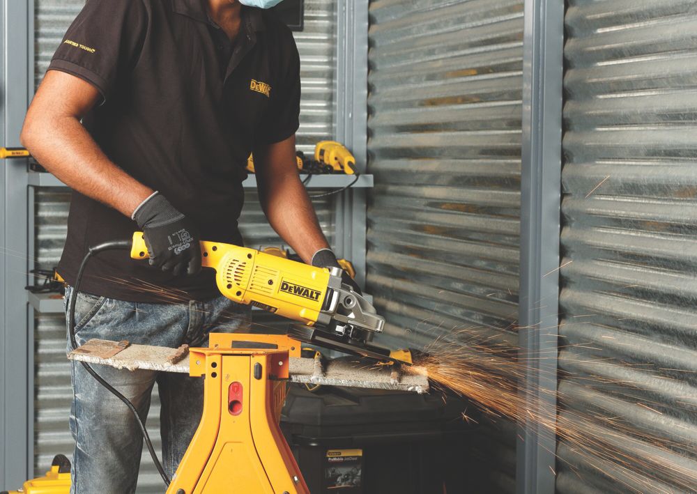 Dewalt dwe492k 2200w 230mm angle grinder 240v store