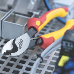 Wiha VDE Industrial Cable Cutter 7" (180mm) - Screwfix
