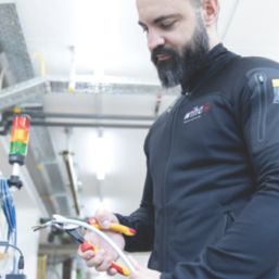 Wiha VDE Industrial Cable Cutter 7" (180mm) - Screwfix