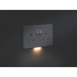Knightsbridge 13A 2-Gang DP Switched Socket & Night Light Matt White ...