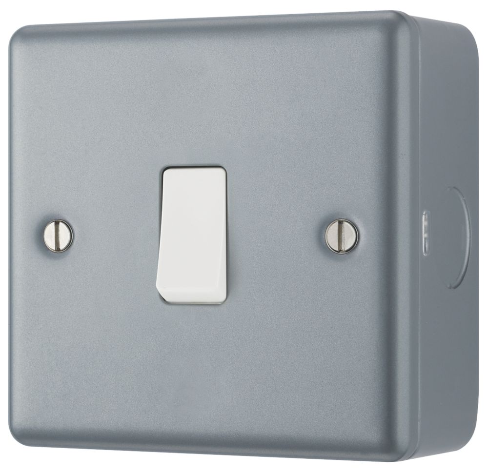 British General 20A 16AX 1-Gang Metal Clad Intermediate Light Switch ...