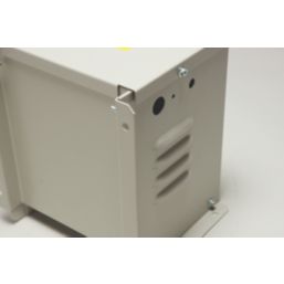 Carroll & Meynell 3300VA Intermittent Step-Down Isolation Transformer ...
