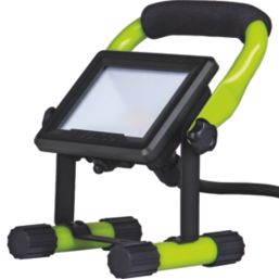 Luceco LED Work Light 10W 800lm 220-240V - Screwfix
