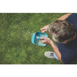 Gardena Handheld Spreader 1.8Ltr - Screwfix