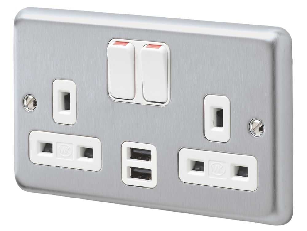 Chrome Double Sockets | Chrome 2 Gang Socket | Screwfix.com