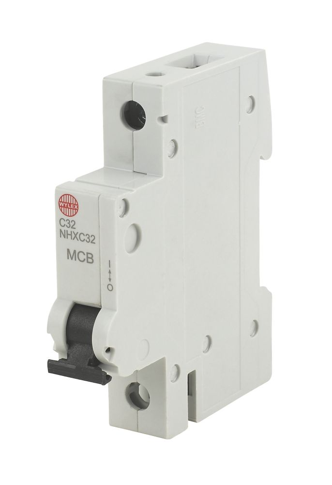 Wylex 32A SP C Curve MCB - Screwfix