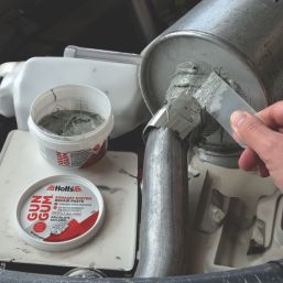 Holts Gun Gum Exhaust Repair Paste White 200g - Screwfix