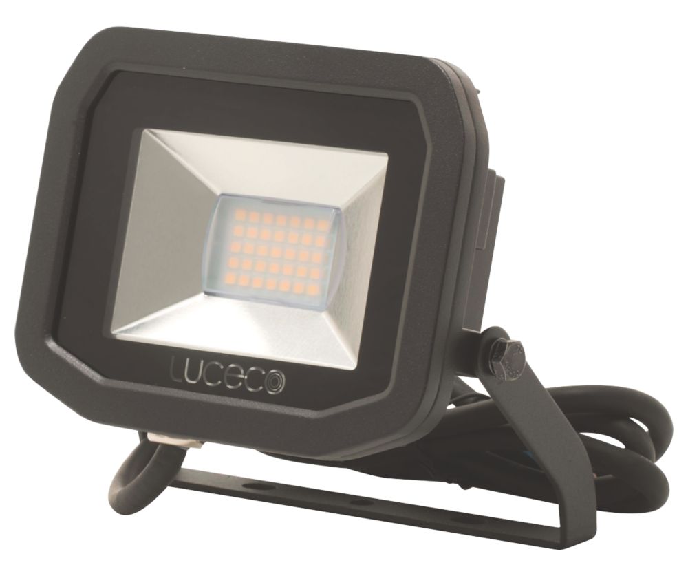 Luceco LFS12B130 LED Slim Floodlight 15W Black Warm White | Floodlights ...