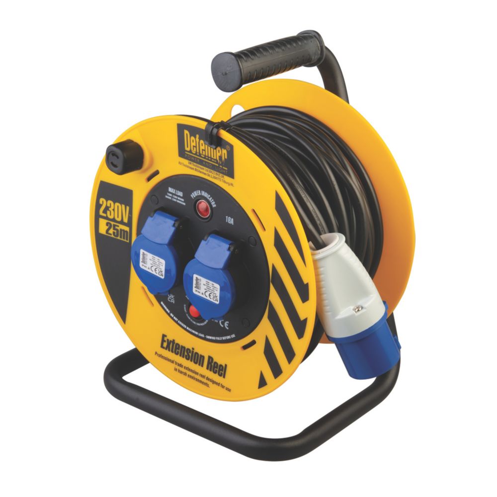 Defender E86475 16A 2-Gang 25m Cable Reel 240V - Screwfix
