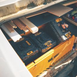 Van Vault S10840 XL Storage Box 1190mm x 645mm x 635mm - Screwfix