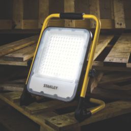 Stanley Rechargeable LED Work Light 4500lm - Screwfix