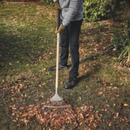 Magnusson Leaf Rake 460mm - Screwfix