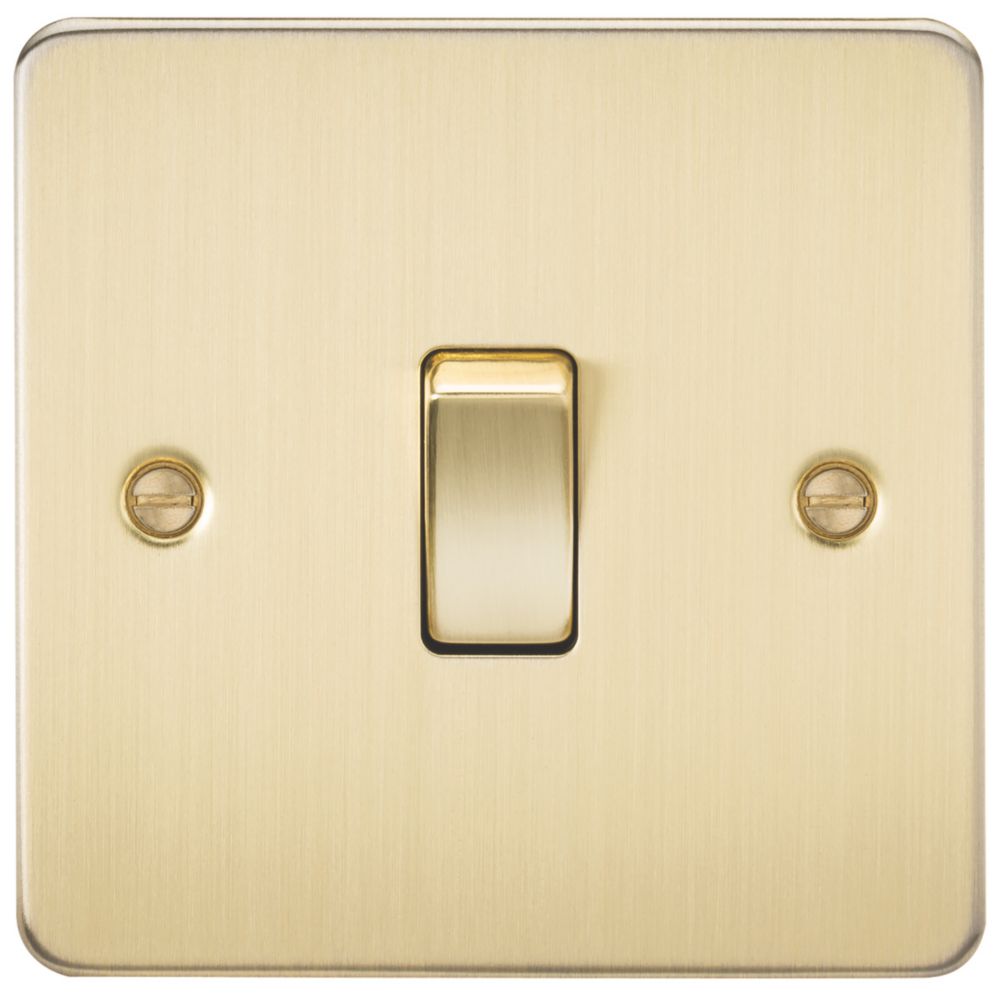 Knightsbridge 10AX 1-Gang Intermediate Switch Brushed Brass - Screwfix