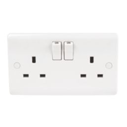 LAP 13A 2-Gang DP Switched Plug Socket White - Screwfix