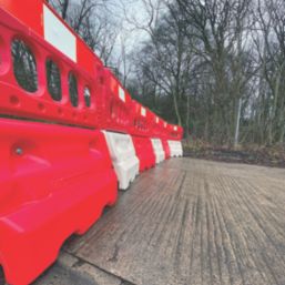 Melba Swintex Mini Double Top 2DTMINIR Barrier Red/White 1115mm - Screwfix