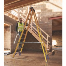 Werner Fibreglass 2.8m 10 Step Swingback A Frame Step Ladder - Screwfix