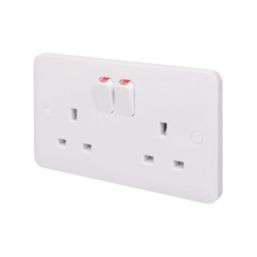 Schneider Electric Lisse 13A 2-Gang SP Switched Plug Socket White ...