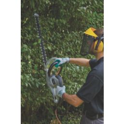 Titan TTB357GHT 60cm 550W 230V Corded Electric Hedge Trimmer - Screwfix