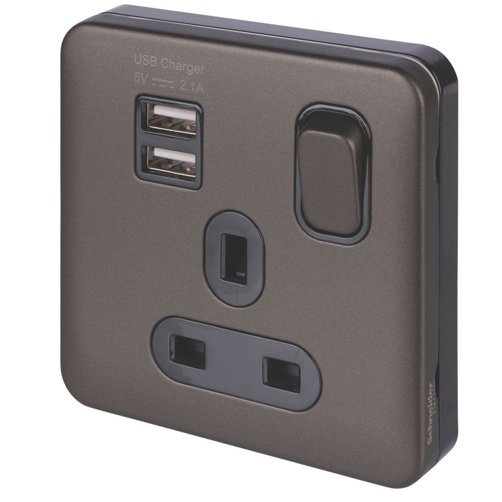 1 Gang USB Sockets | Switches & Sockets | Screwfix.com
